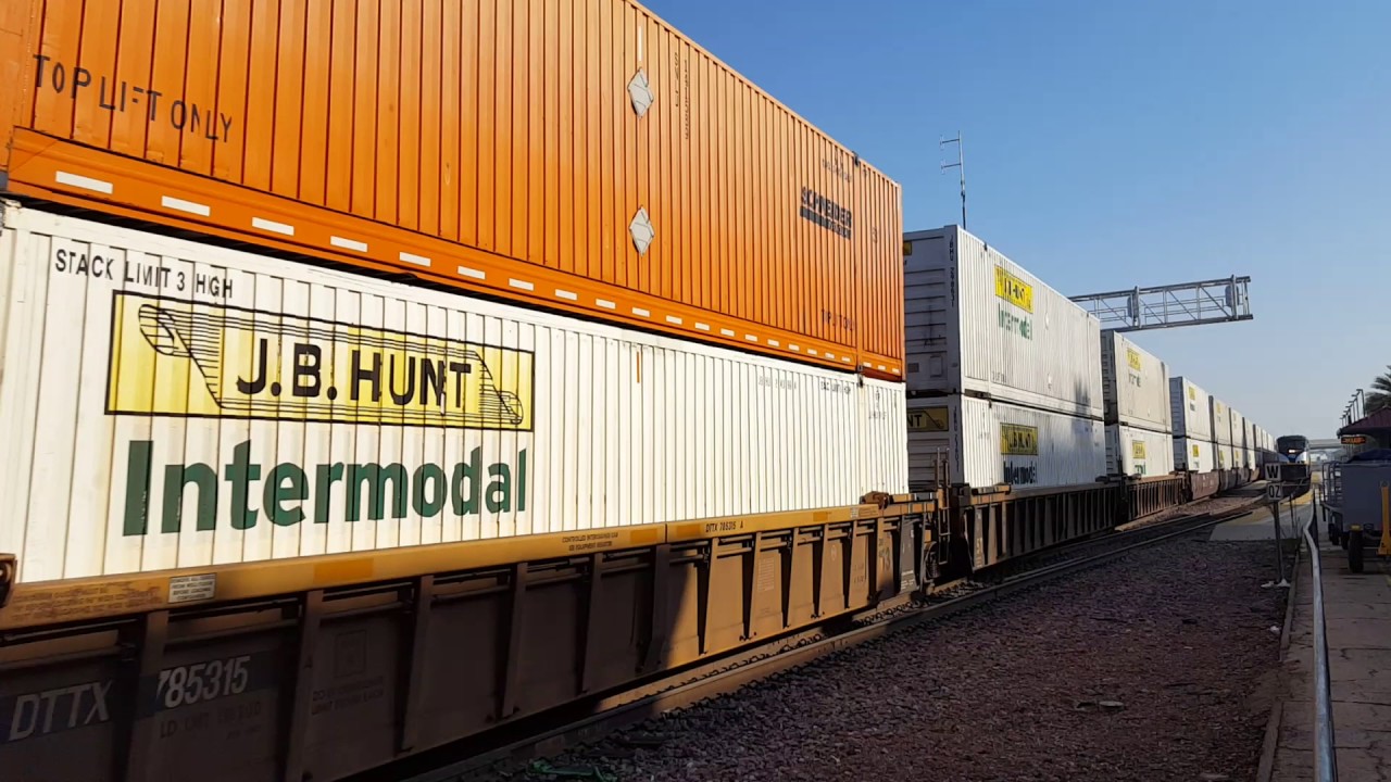BNSF NB Intermodal, Fresno, CA 12.22.2016 - YouTube