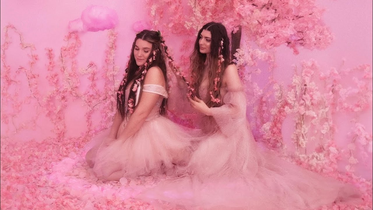 Rachel Levin- I'm Here (Official Lyric Video) - YouTube