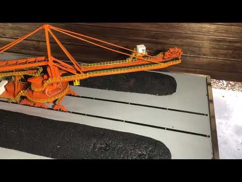Model coal loader - YouTube