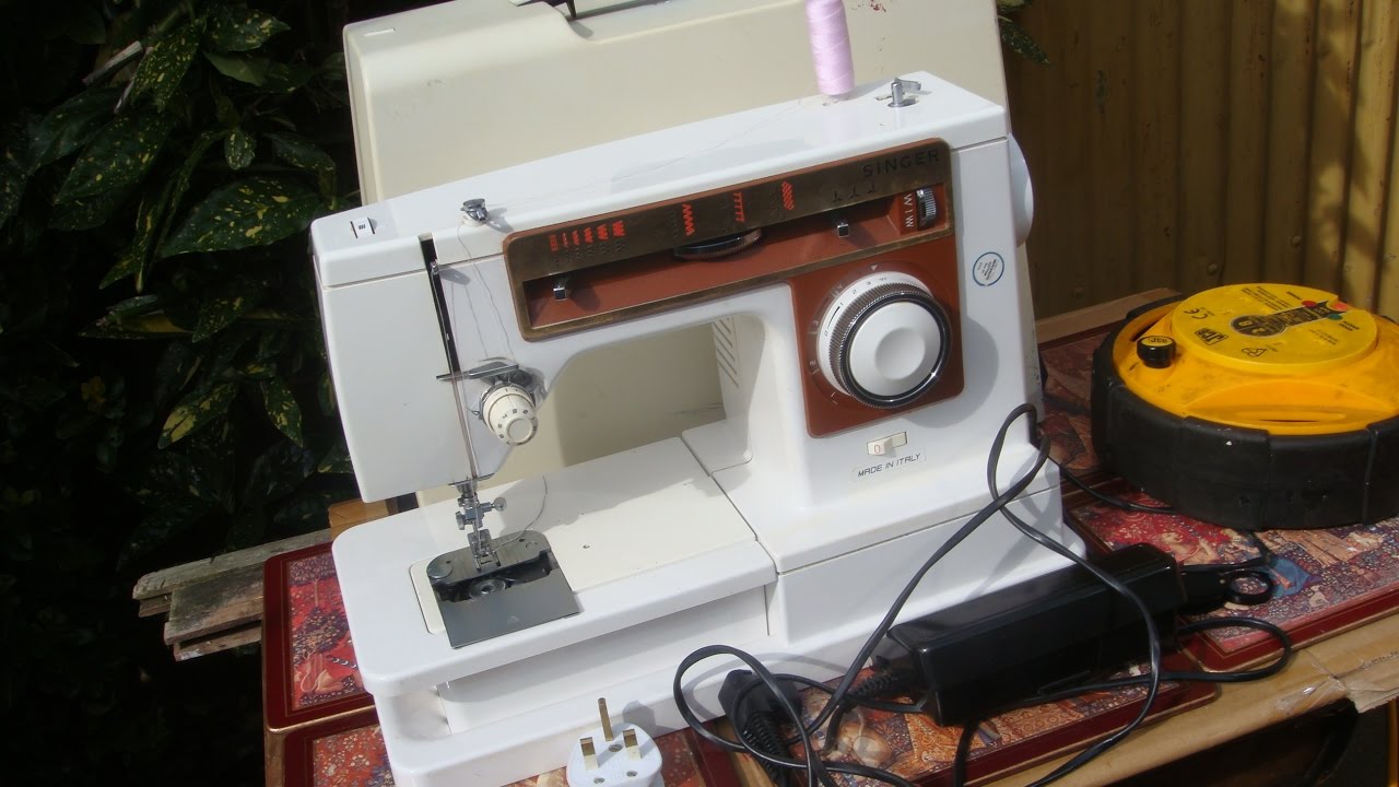Vintage Singer Electric Sewing machine SEE VIDEO BELOW - YouTube