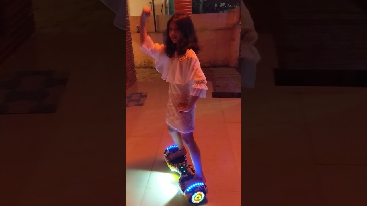 Dance Like Me | Hoverboard Dance | Kid Dance | Shanaya Trivedi - YouTube