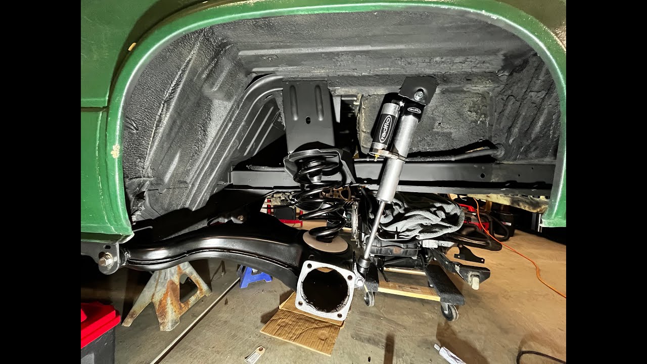 Install Vanagon Trailing Arms RadFlo Shocks - YouTube