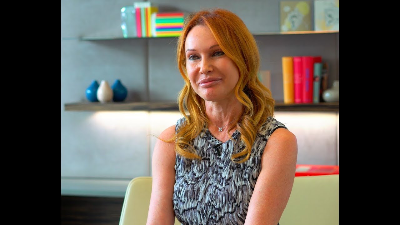 ONE Sir Agent Lana Bell on Living in Brickell City Centre - YouTube