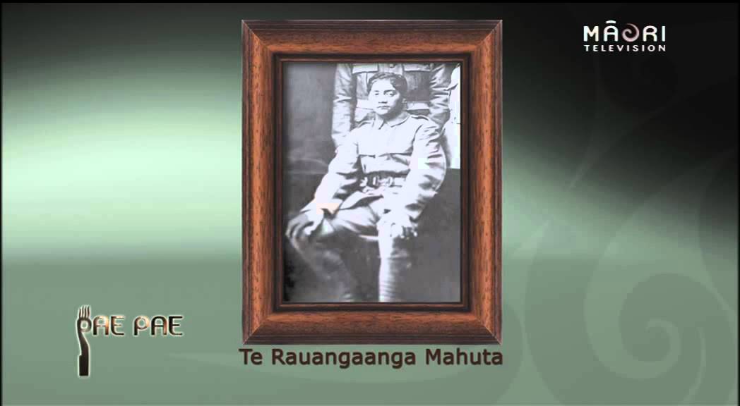 Paepae: Tom Roa on his new book, Maiea Te Tupua - YouTube