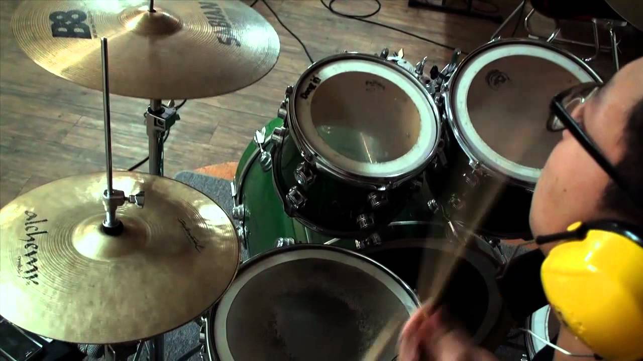 20110827 Lael Music Academy - 장혜성 드럼 연주 - YouTube