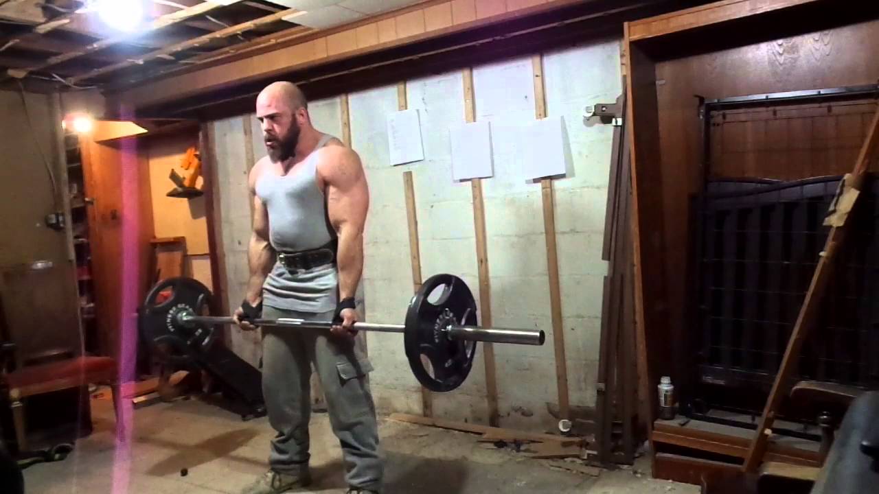 Justin Metrando cheat curls 135lbs x 40 reps - YouTube