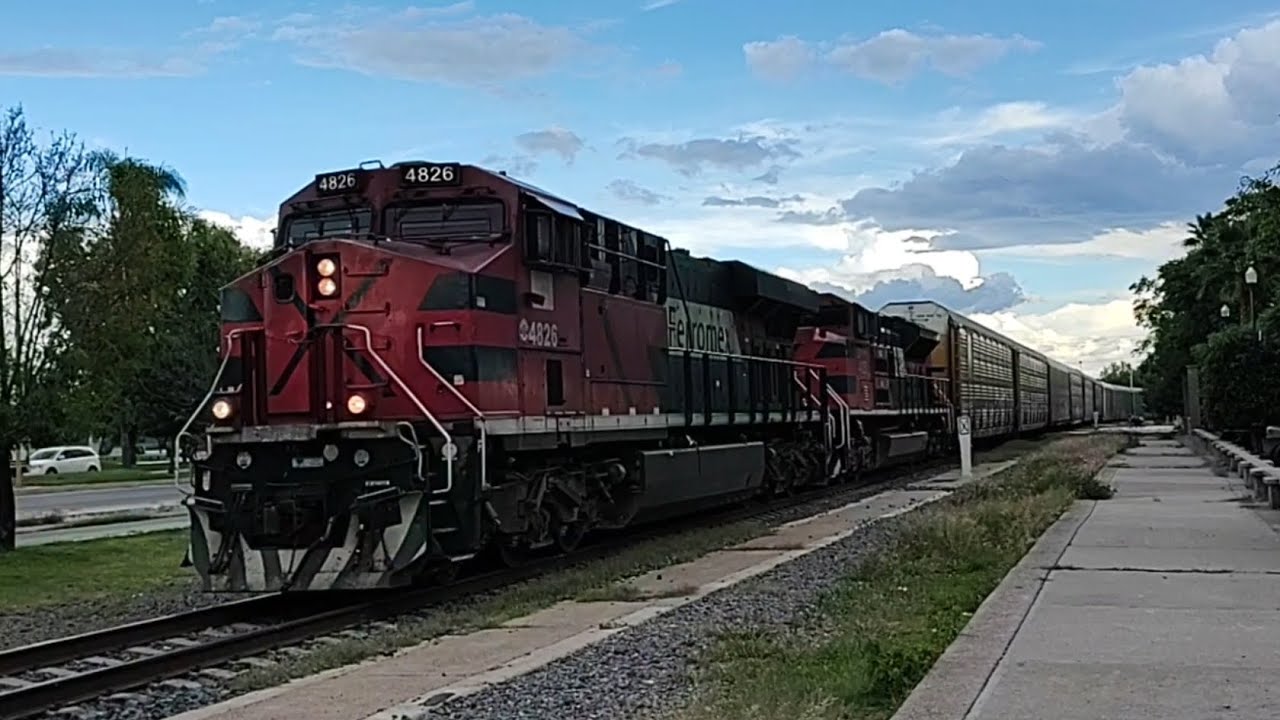 2 26s de Diferentes Series en AUTOMOTRIZ de Ferromex N° 4826 ES44ACi ...