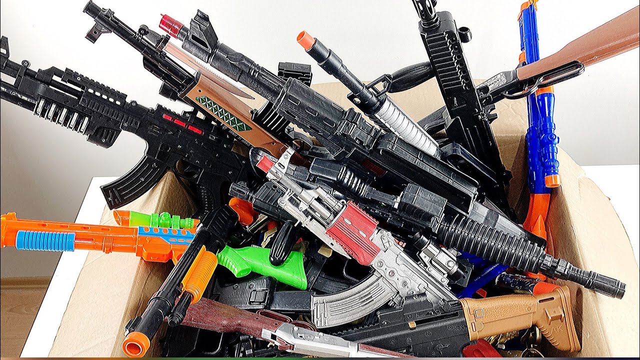 Huge Box of Realistic Toy Guns,Rifle,Weapon and Pistols - YouTube