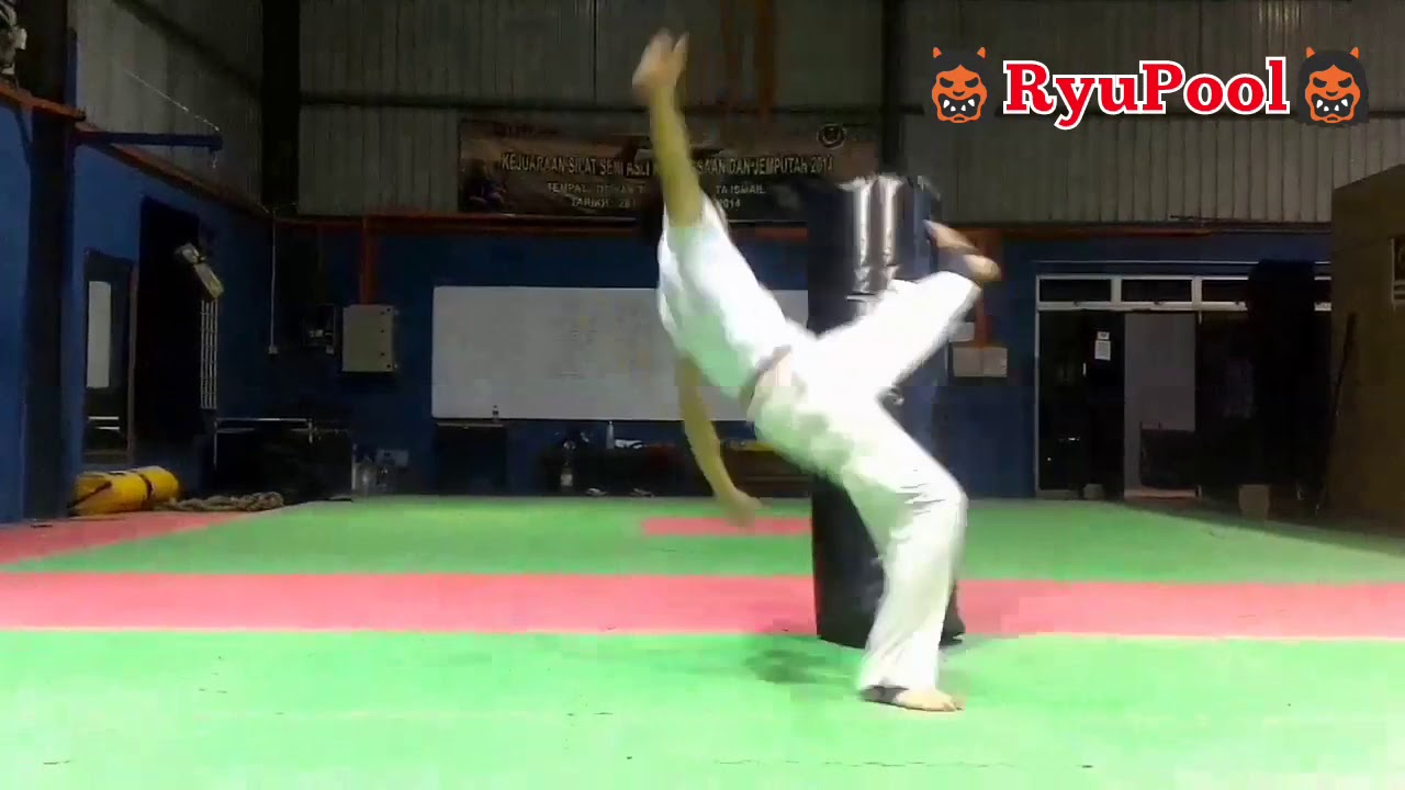 guyver kick - YouTube