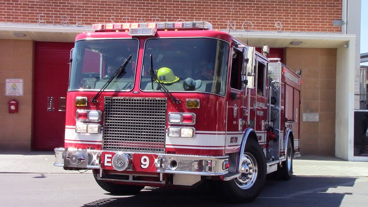 LAFD Engine 9 Responding - YouTube
