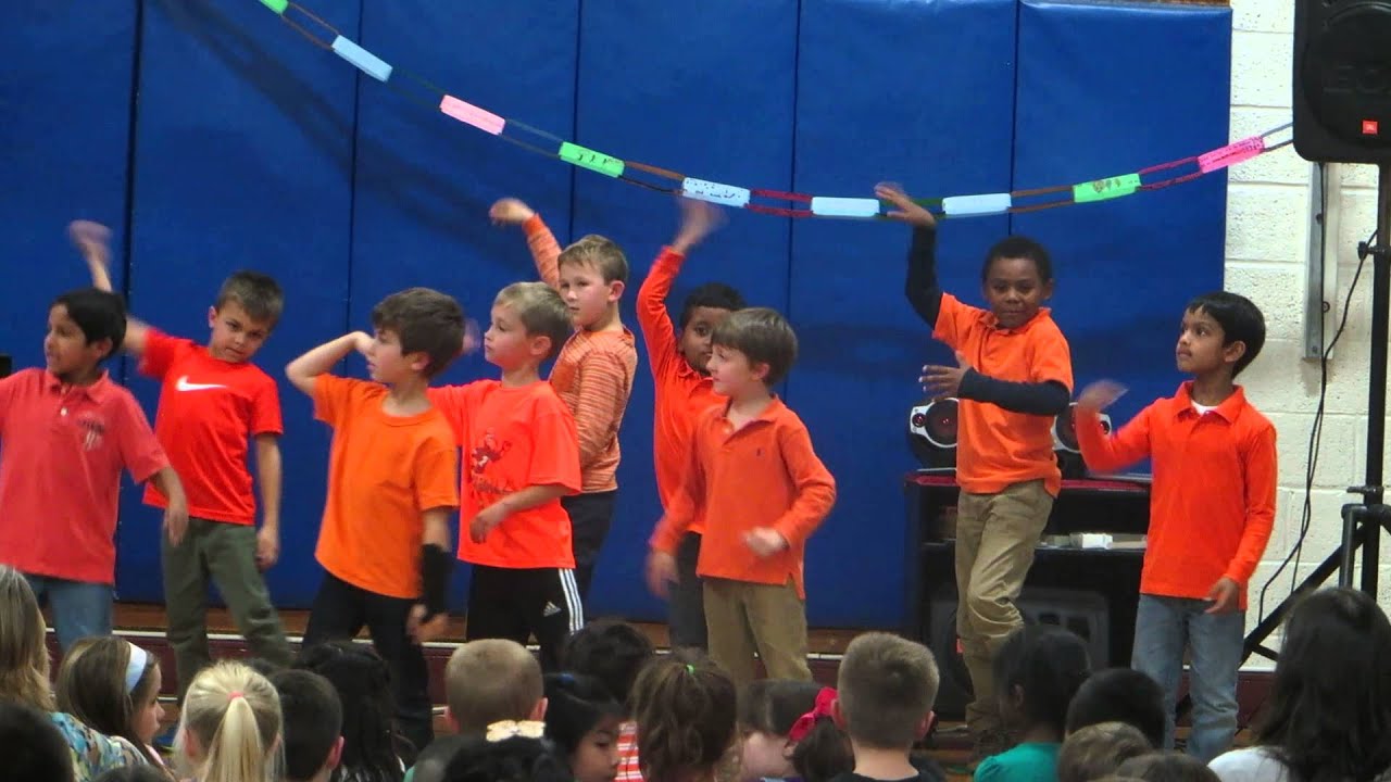 First Graders Bollywood Dance - YouTube