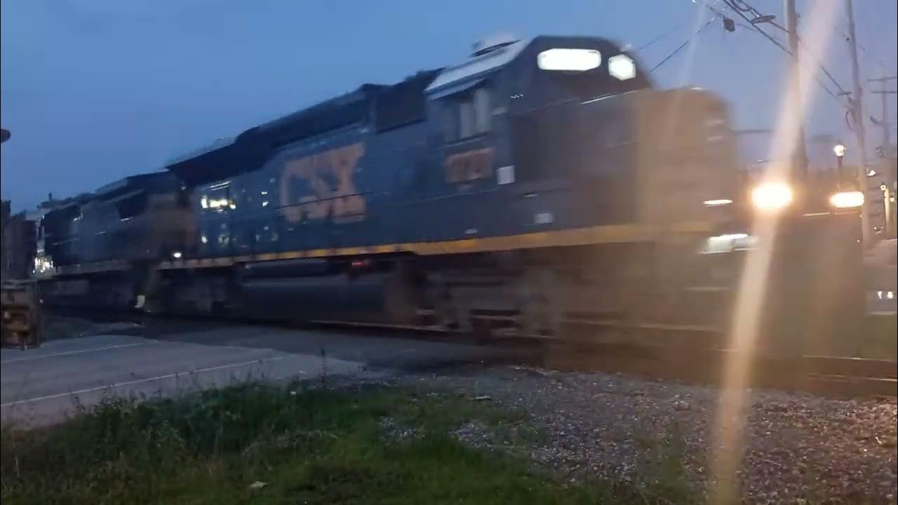 July 30th CSX freight train 1727&7605@8:35pm from bar harbor to Portland Rigby yard like ...