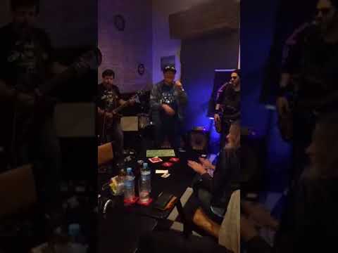 Banda Cosa Nostra Rock - Eu sou Boy e Tic Tic nervoso com Kid Vinil