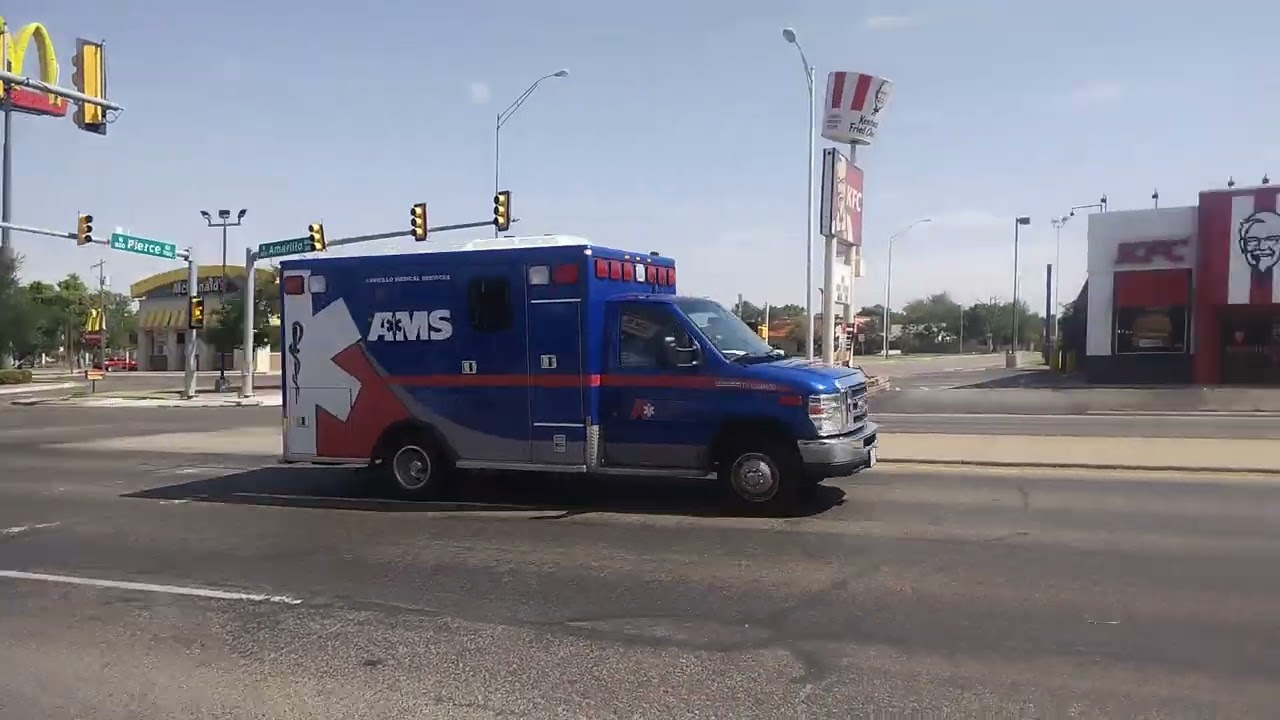 Amarillo Medical Service Ambulance Responding. - YouTube