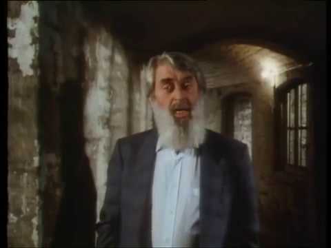 The Auld Triangle - Ronnie Drew - YouTube