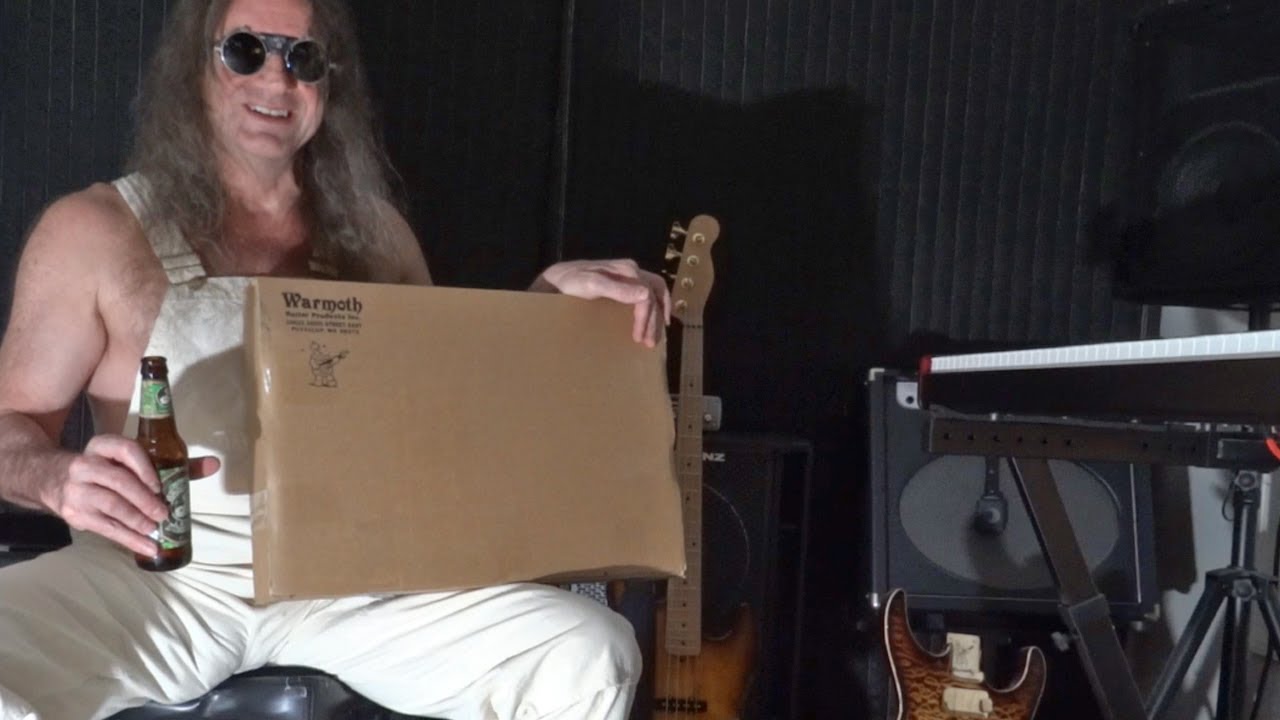 Warmoth Soloist Holo Flake Guitar Unboxing - YouTube