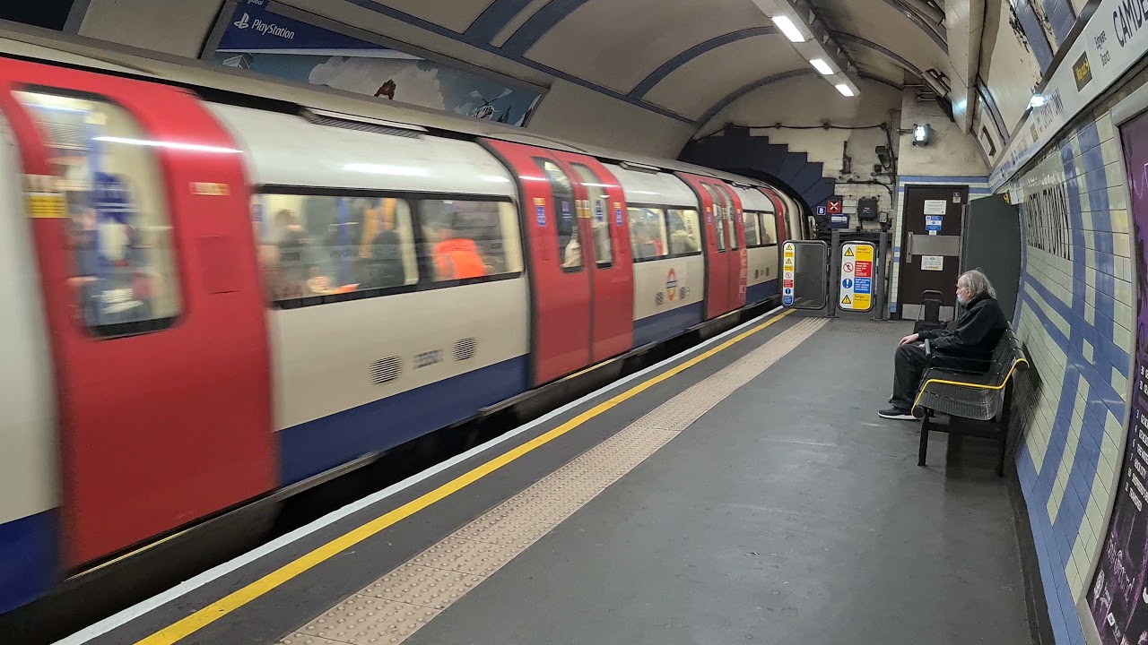 Northern Line 1995TS 51502 Departing Camden Town Edgware Branch - YouTube
