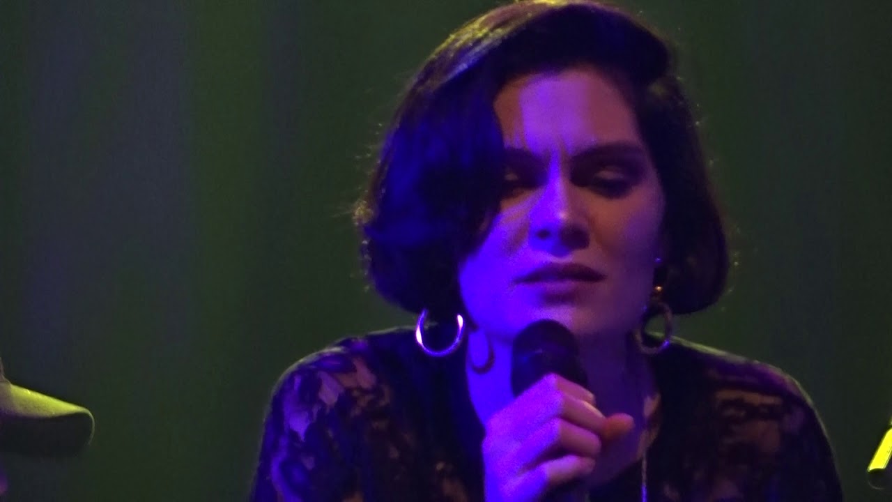 Jessie J - Think About That - Live at Paradiso Amsterdam 2017 - YouTube
