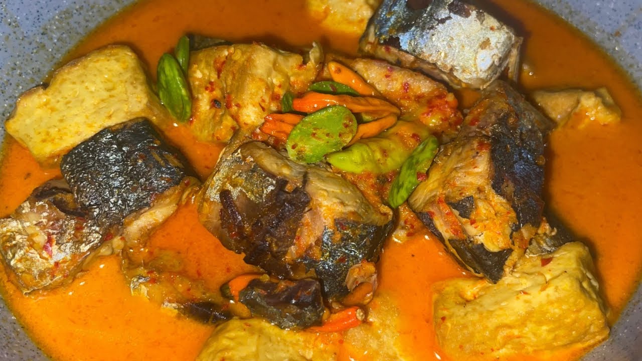 IKAN DAN TAHU DIMASAK BEGINI AJA BIKIN SUAMI KETAGIHAN || ENAK BANGET ...