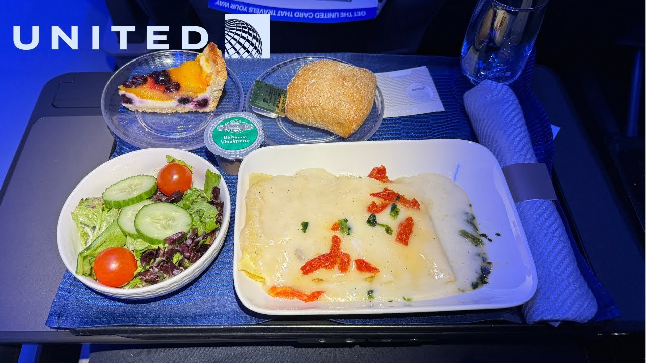 TRIP REPORT | United Airlines | Boeing 737 MAX 8 First Class | Newark ...