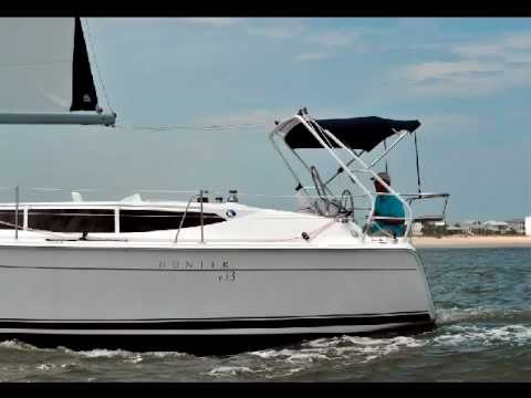 Hunter e33 2012 Boat Of The Year - YouTube