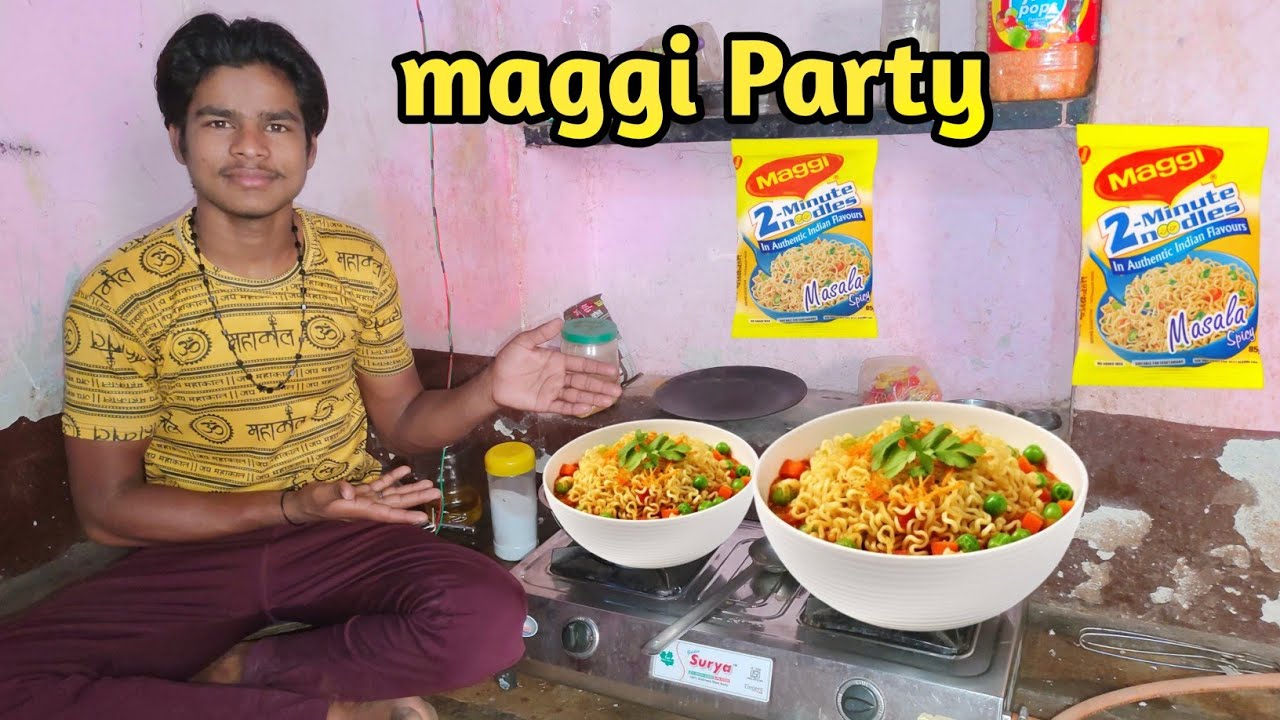 दोस्तों के साथ की 😍 Maggi party😮 - YouTube