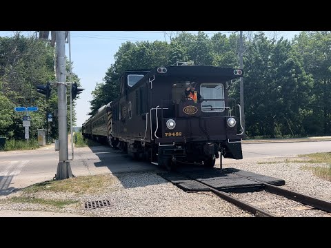 Waterloo Central Rail 1012 Arriving to St. Jacobs Farmers Market ...