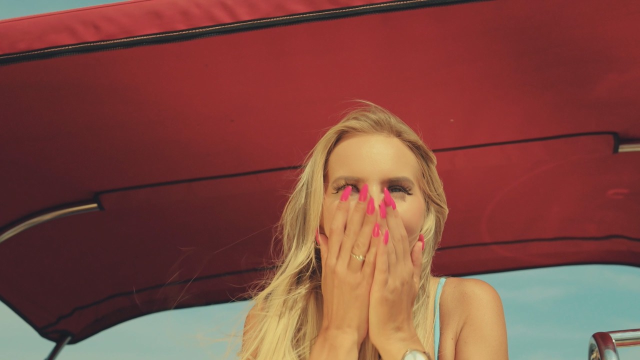 Yankes feat. Darioo - Plagiat ( Parodia Welcome to St. Tropez ) - YouTube