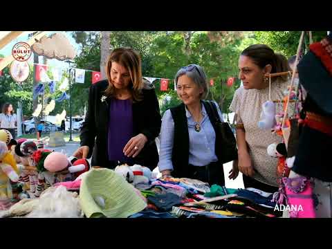 Adana'da Kadın emeği pazarında kadınların yaptığı el emeği ürünler görücüye çıktı