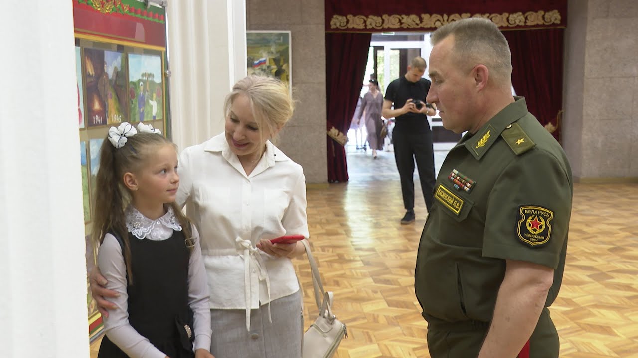Награждение участников конкурсов рисунка видеороликов и фотоэссе Youtube