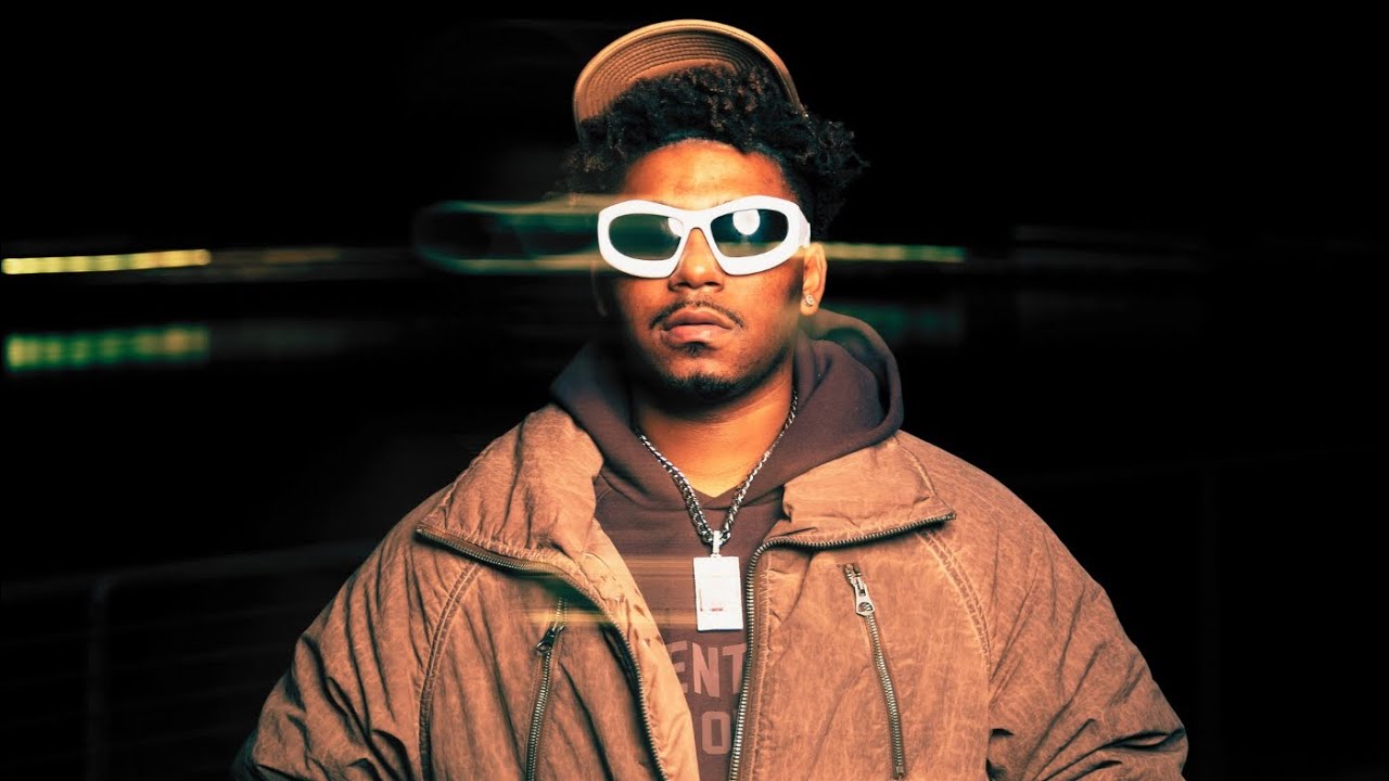 Reo 900 - Miny Moe (Official Audio) - YouTube