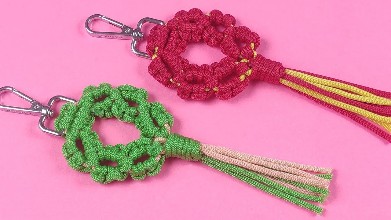 Macrame keychain tutorial / easy macrame keychain / how to make a ...