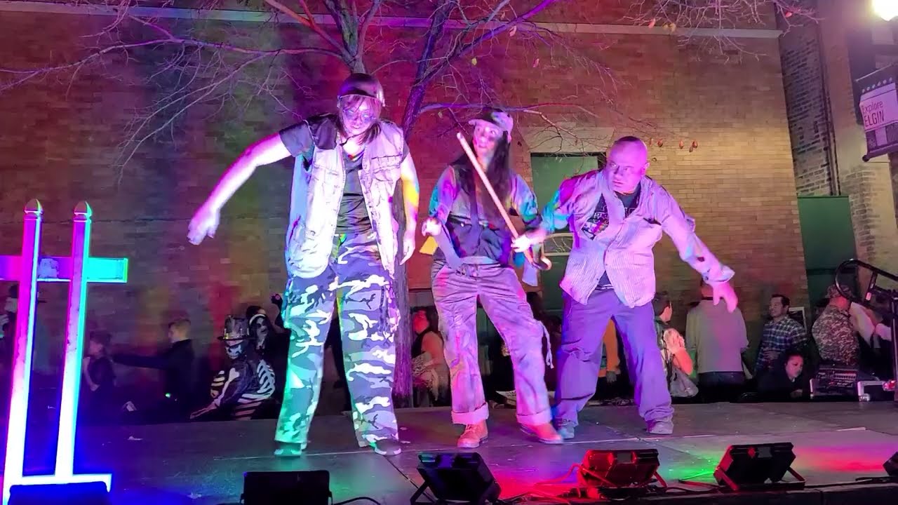 Zombie Jamboree (Nightmare on Chicago Street) - Jamie Lee, Kylee Jones ...