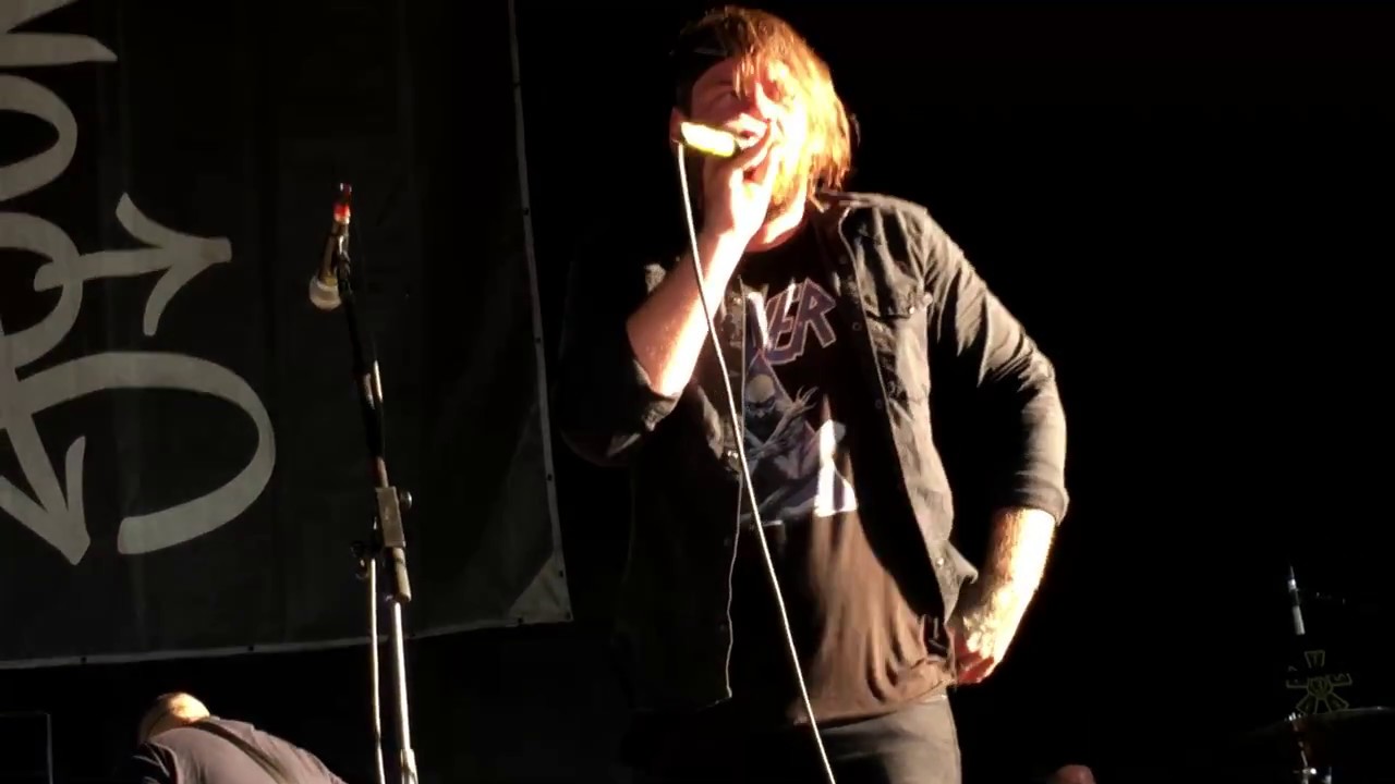 Beartooth: In Between - Warped Tour - 7/14/17 - Burgettstown, PA ...