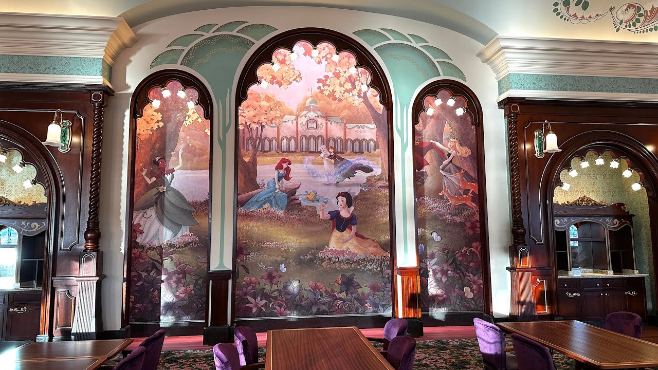 Inside Disney's Regal View Restaurant and Lounge - YouTube