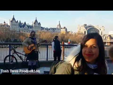 Street Performers: Busker - Emily Lee singing Miley Cyrus's Wrecking ...