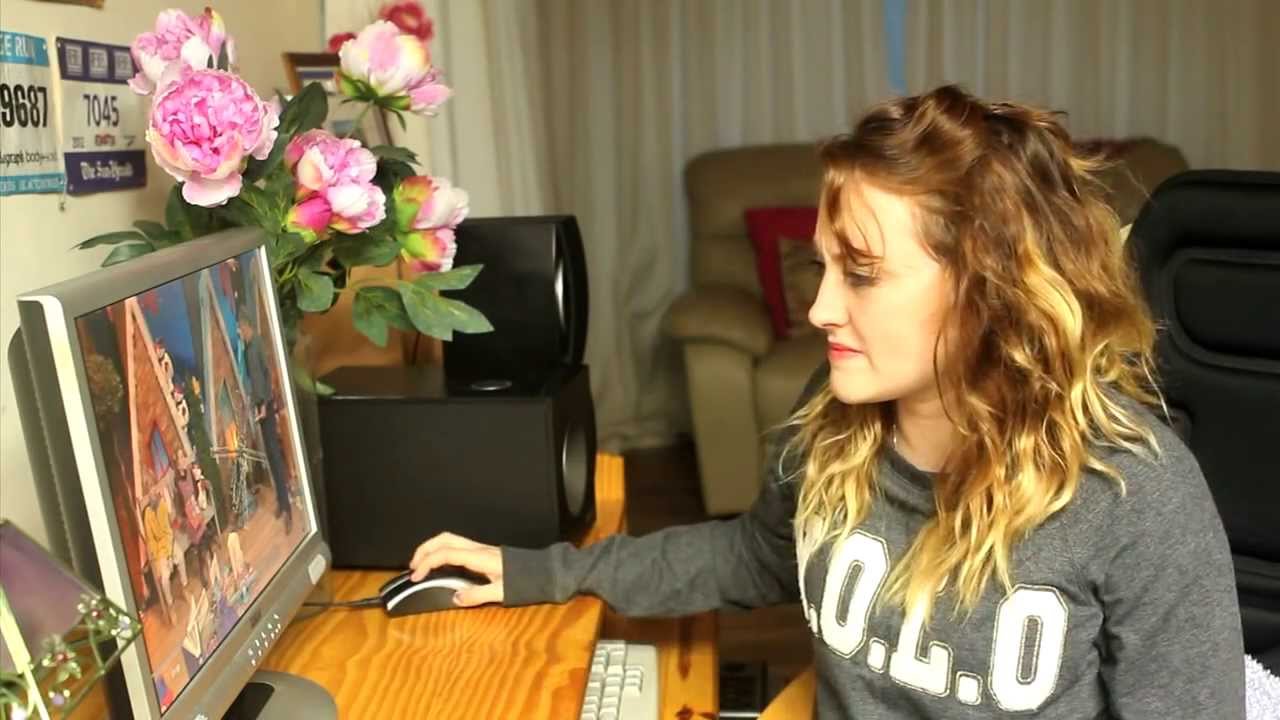 Watching my child self on the Late Late Toy Show // Clisare - YouTube