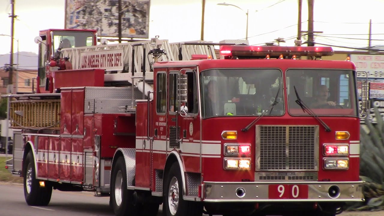 LAFD Light Force 90 Responding - YouTube
