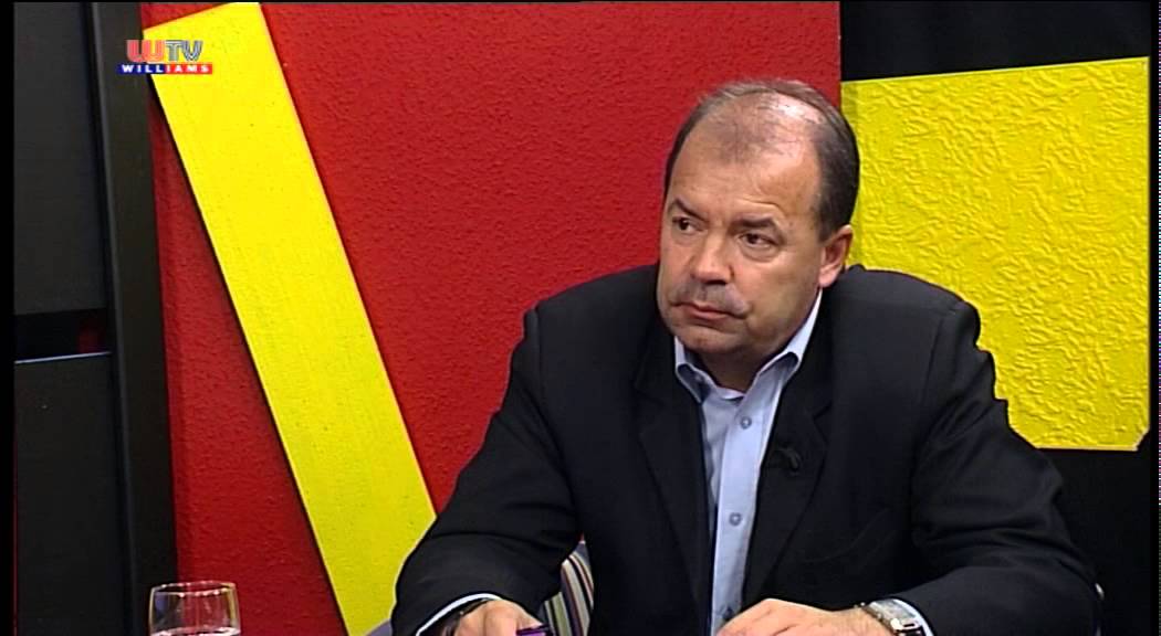 Kikötő Gyenes Levente polgármester Gyömrő 2015 04 19 - YouTube