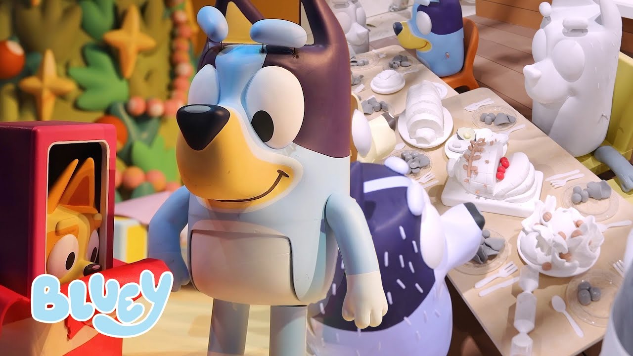 Behind the Scenes of Bluey's Christmas Windows 🎄 | Bluey - YouTube