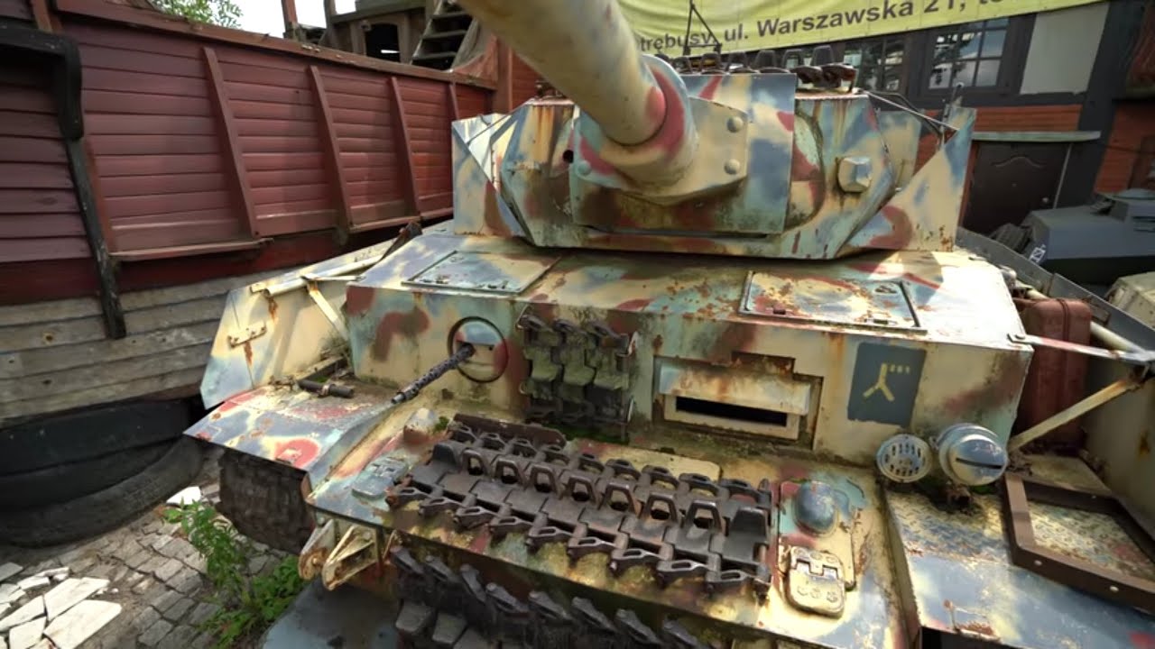 Panzer IV (PzKpfw IV) Tank Walkaround at Warsaw Auto Museum Poland ...