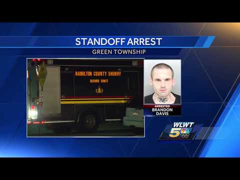 Police: Man triggers 7-hour standoff after threatening stepmom with