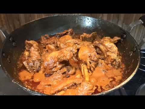 দুপুরবেলায় Chicken Curry বানালাম// MOUSUMIR RANNAGHOR & VLOGS