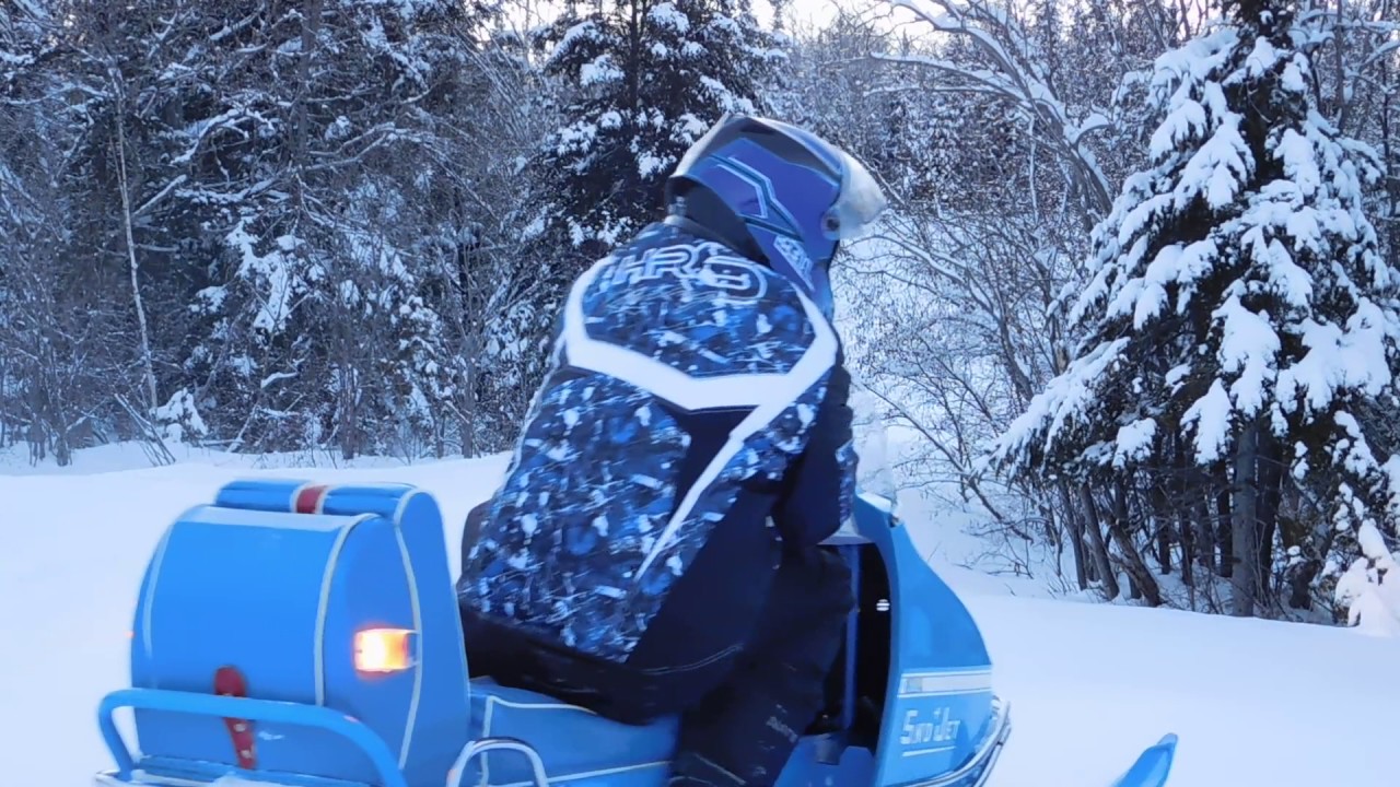 1969 190E Sno Jet Gaspesie - YouTube