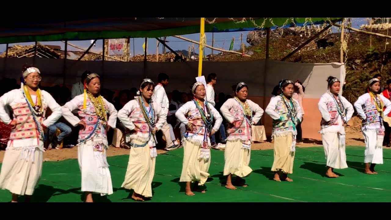 Ena Ena Yo Dance by The Bugun Khowa Girls at Nyethrii Dow Festival 2022 ...