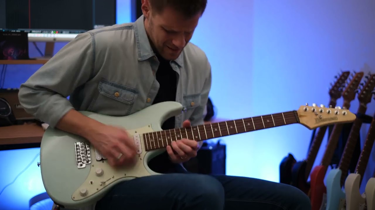 Ibanez AZES Lead Tone - YouTube