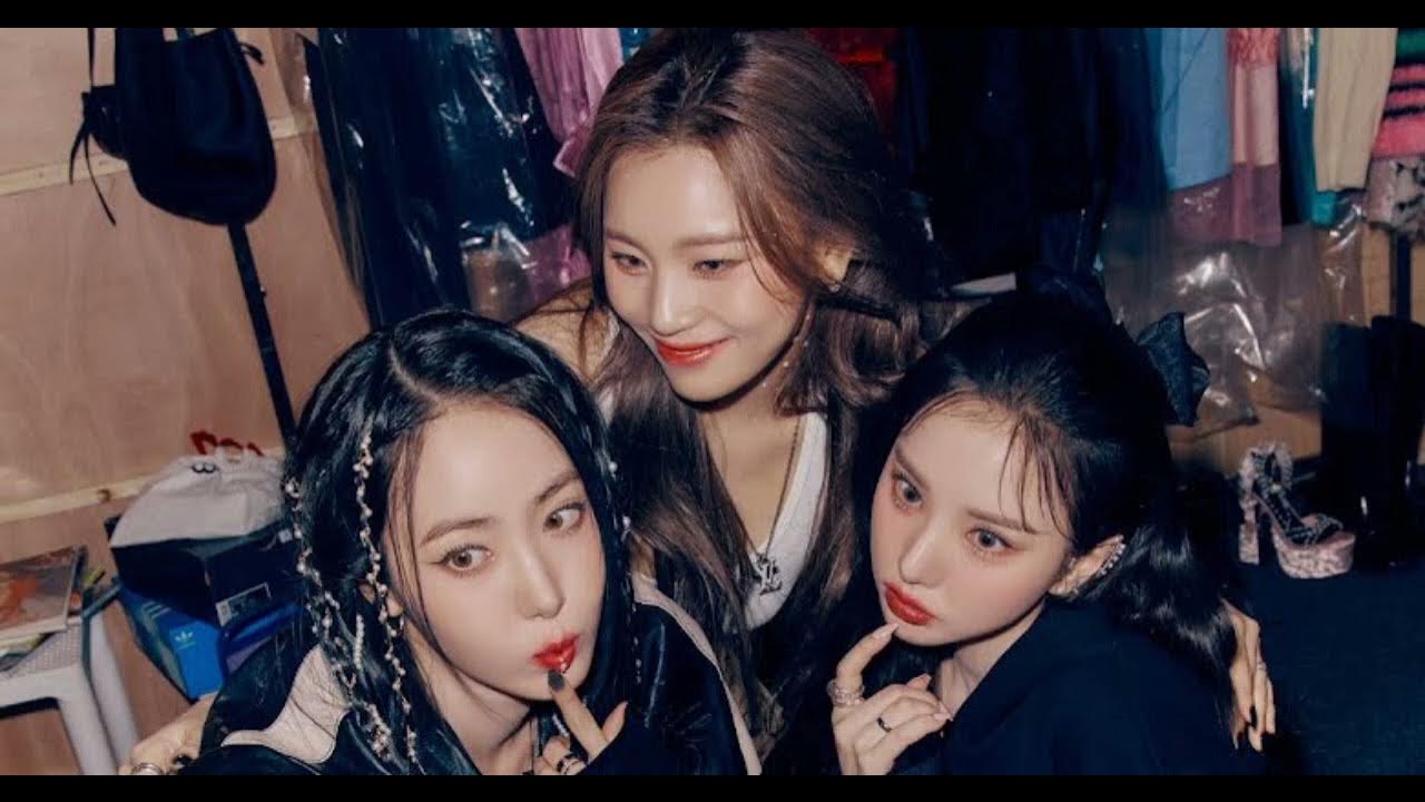 Pull Up - VIVIZ ( Male Version ) |kpopaddict - YouTube