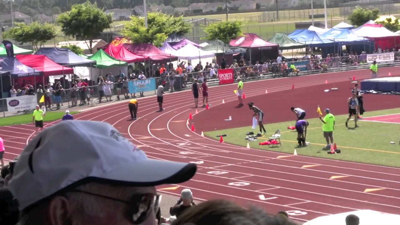 WA State Track 2015 - 4 by 100 relay Nathan Hale long version - YouTube