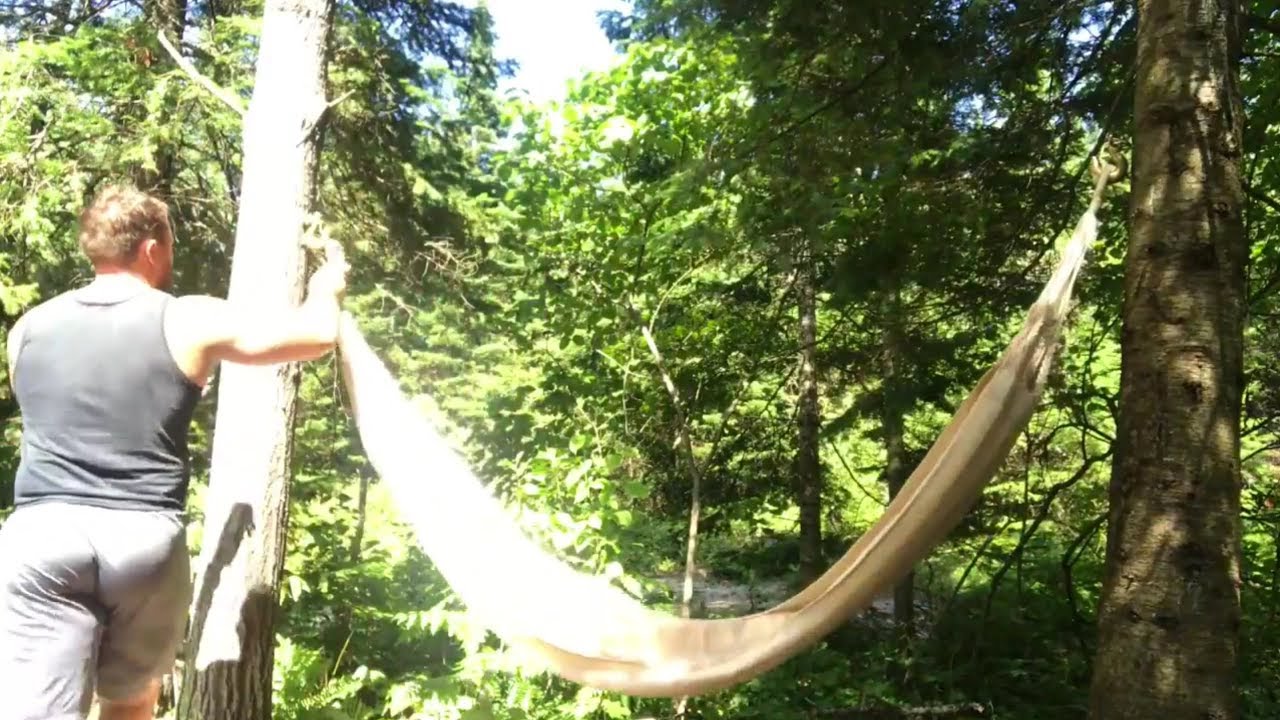 How to Install a Hammock Properly - YouTube