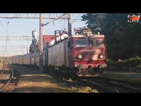 Trenuri pe sfarsit de vara in Gara Dej Calatori | Sezonierul IRN1944 cu ...